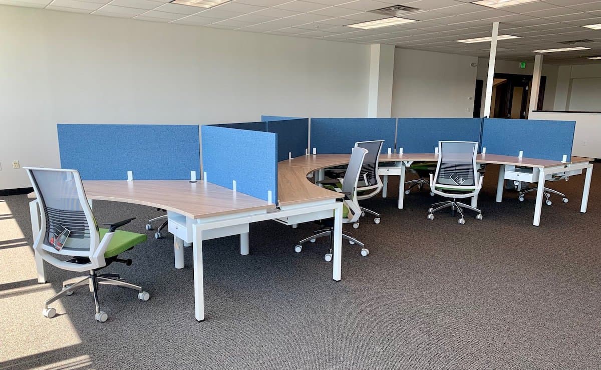 Vi-Leon | Office Gallery International | Office Gallery International